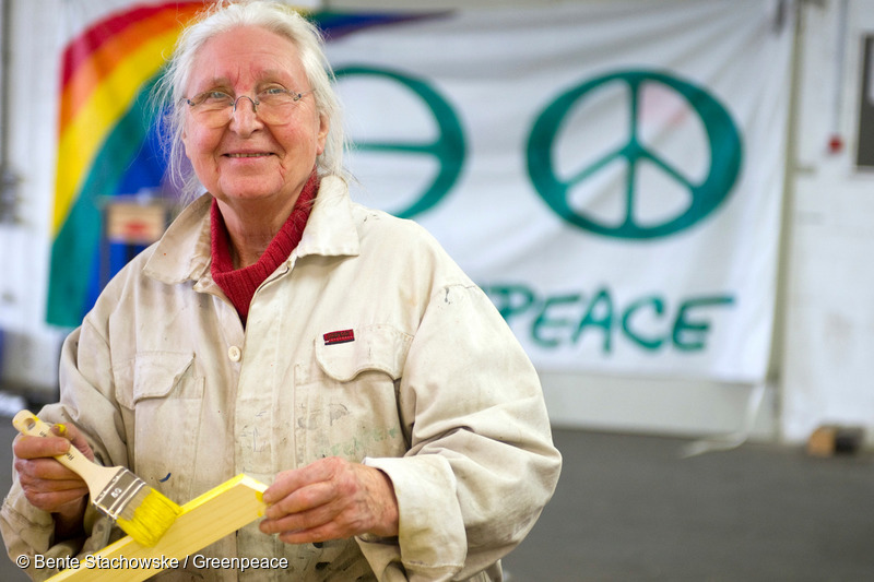 Making Nuclear Protest Signs in Germany Schilder fuer Castor ...
