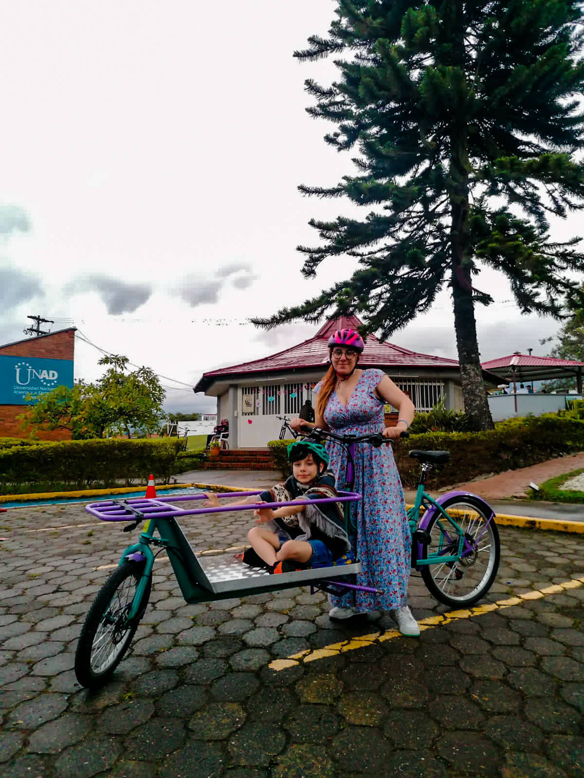 Mamacitas en bici: un día como activista, ciclista y mamá - Greenpeace ...