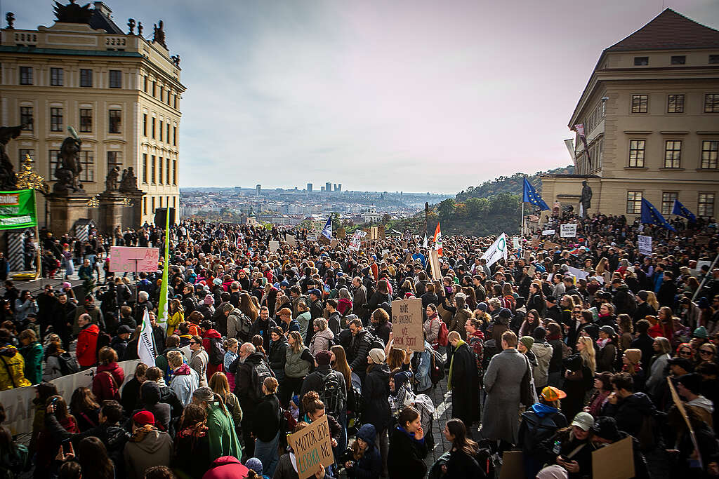 Jedna z největších ekologických demonstrací v historii Česka ukázala ...