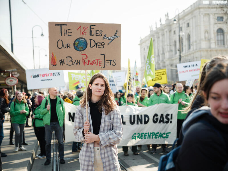 Νέα ανάλυση Greenpeace: οι πτήσεις ιδιωτικών τζετ κορυφώνονται στην ...
