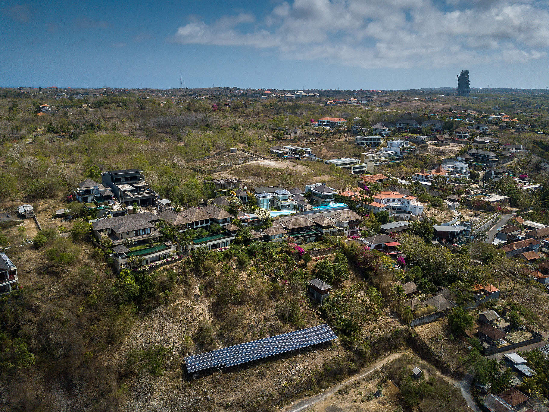 Peta Jalan Pengembangan PLTS Atap: Menuju Bali Mandiri Energi ...