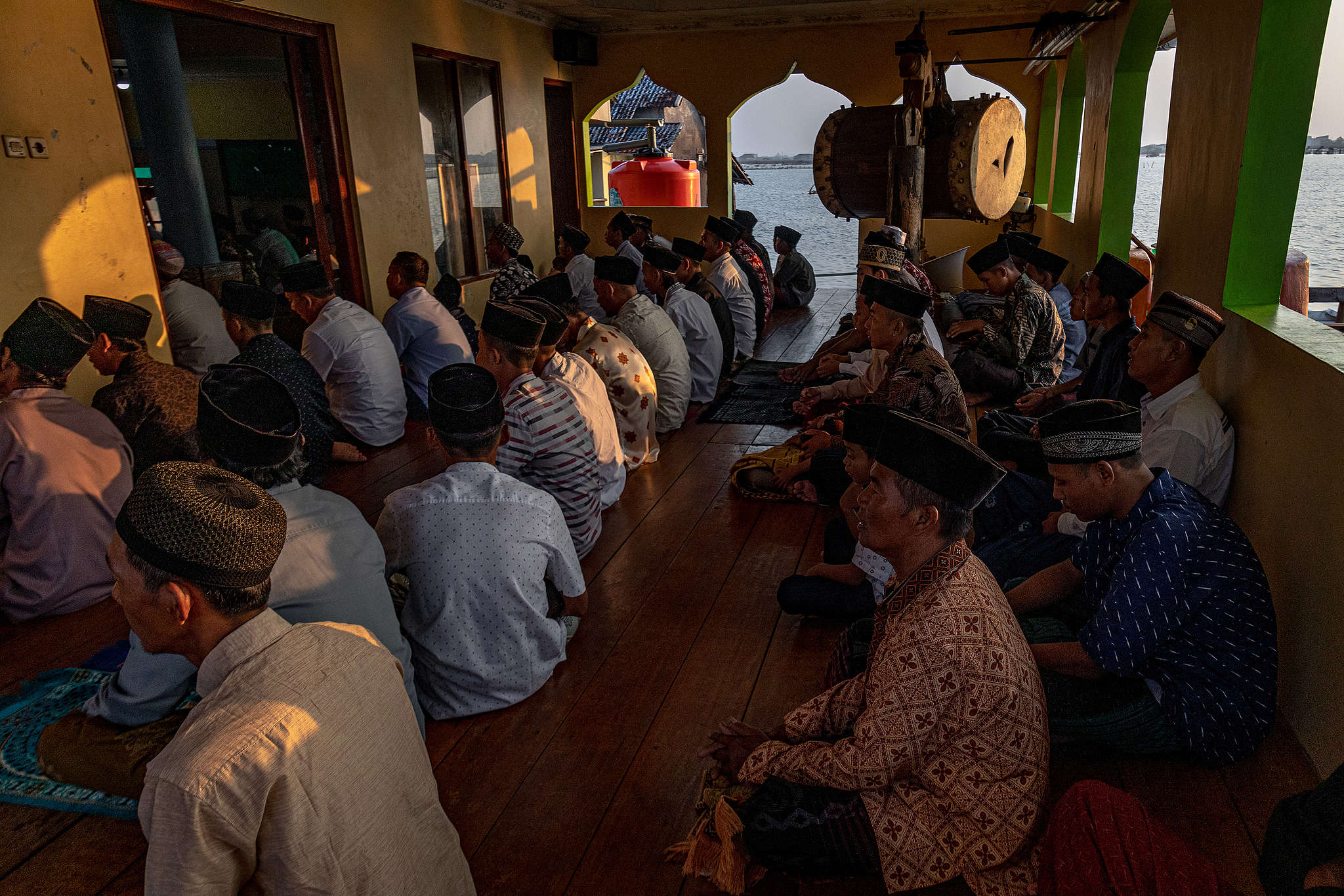 Lebaran di Desa yang Tenggelam - Greenpeace Indonesia - Greenpeace Indonesia