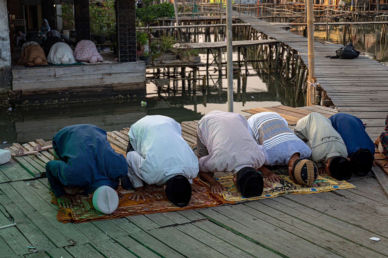 Lebaran di Desa yang Tenggelam - Greenpeace Indonesia - Greenpeace Indonesia