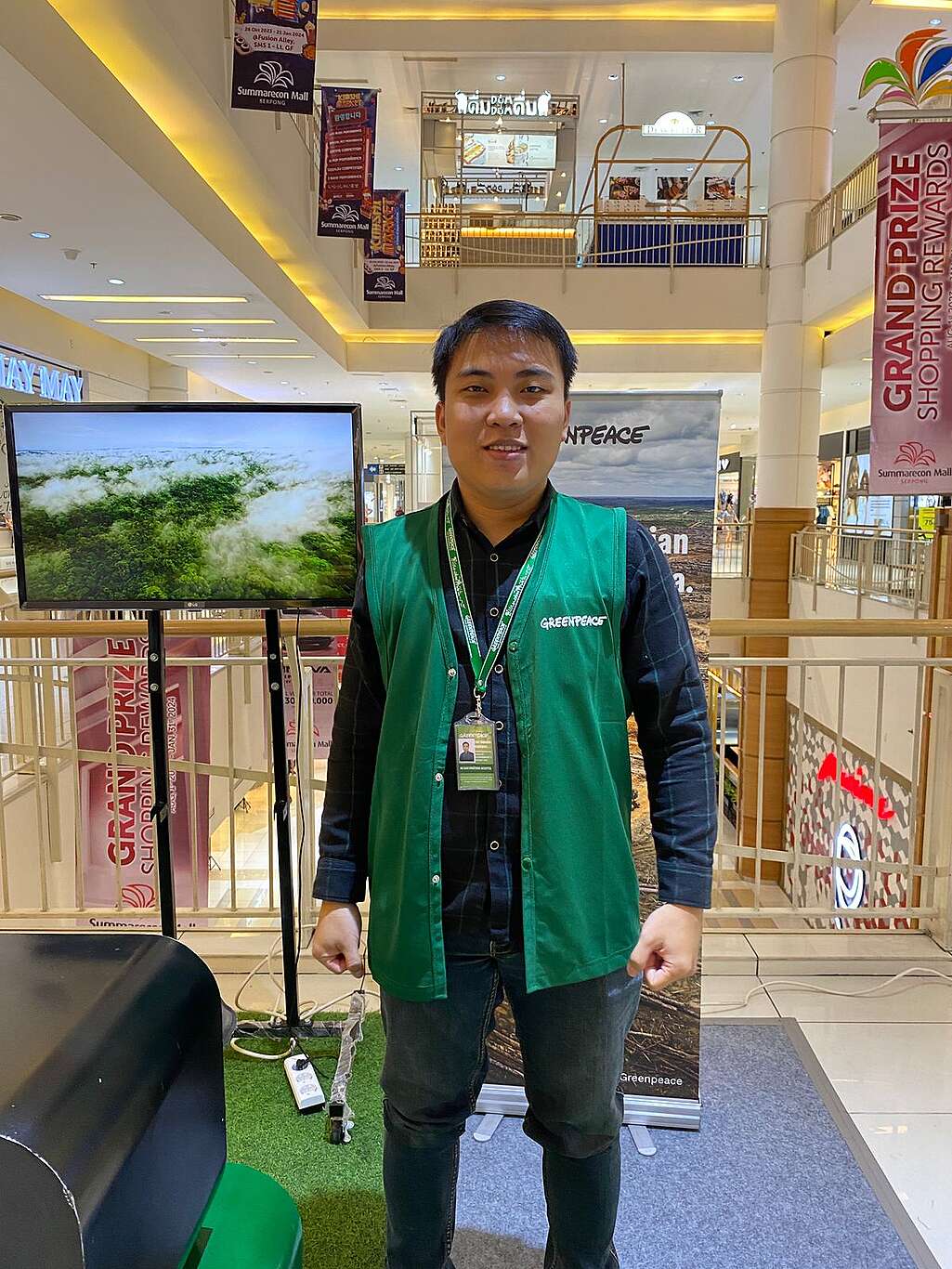 Direct Dialogue Campaigner (Street Fundraiser) - Greenpeace Indonesia ...