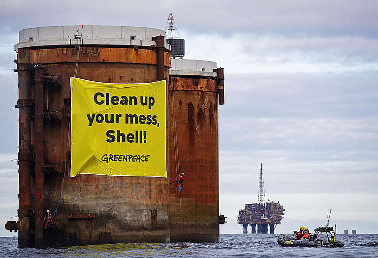 Right to protest under legal threat from Shell - Greenpeace International