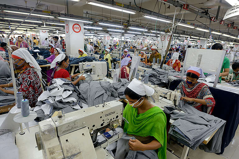 How fast fashion fuels climate change, plastic pollution, and violence ...