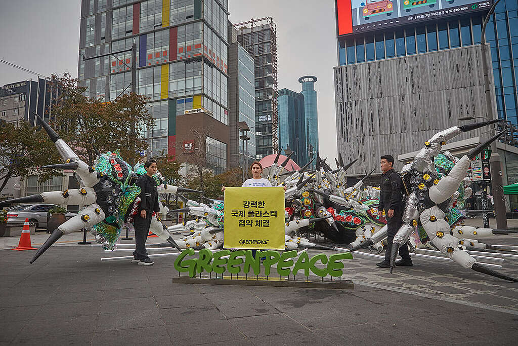 The solutions to the climate and plastic crisis are connected ...