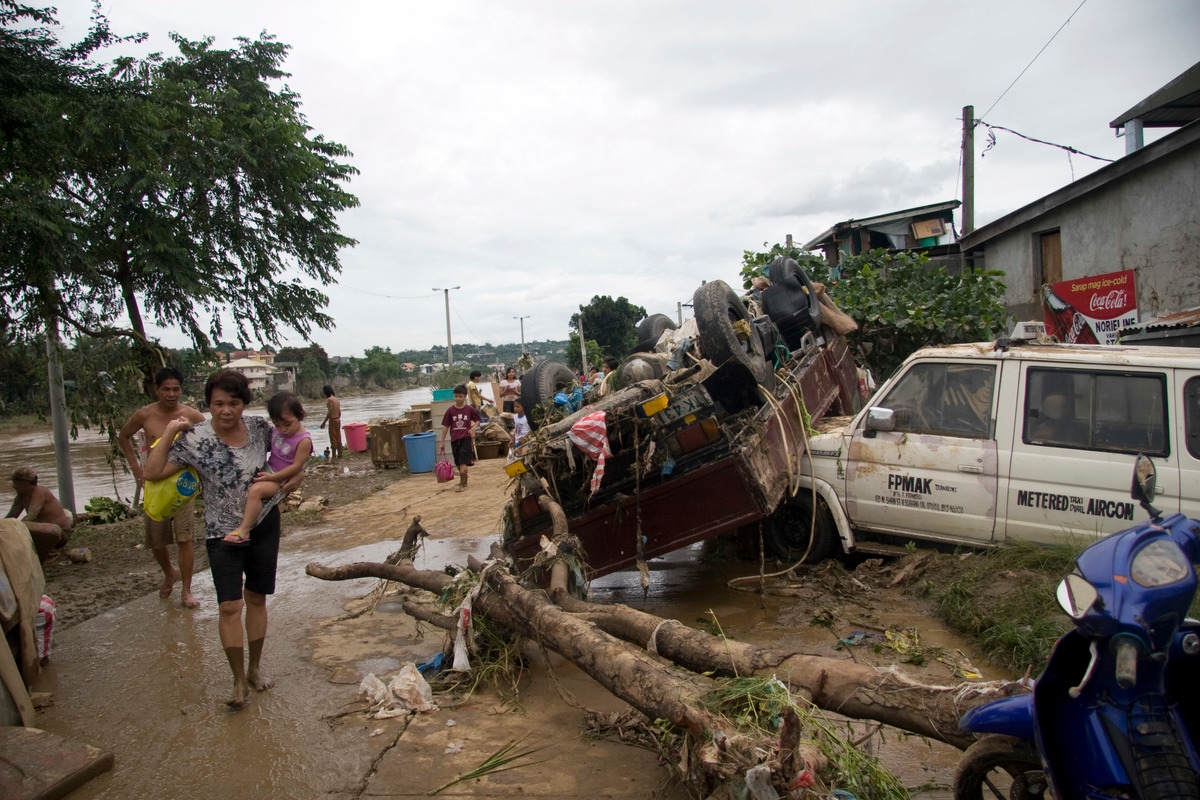 Remembering Typhoon Ondoy and its triggers - Greenpeace Philippines