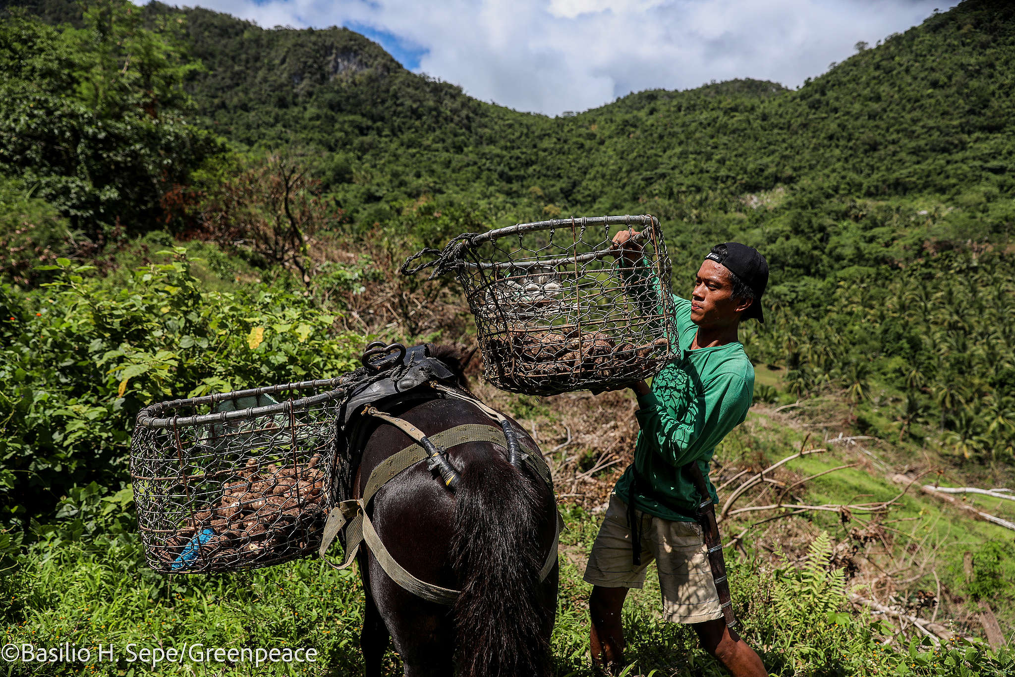 ‘Isang hapag-kainan’: IPs and community pantries work together to feed ...