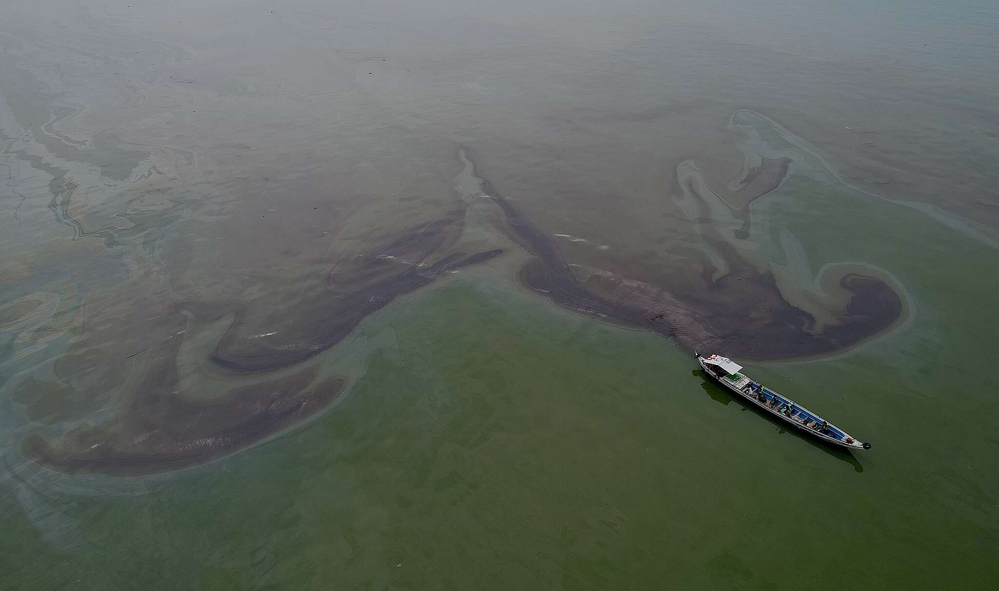 IN PHOTOS: Oil from capsized tanker MT Terranova has reached the ...
