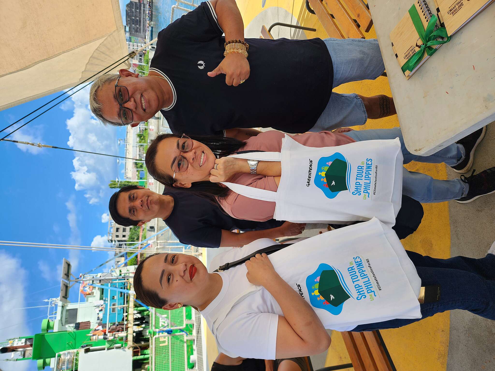 The women rafters of Lake Pandin - Greenpeace Philippines