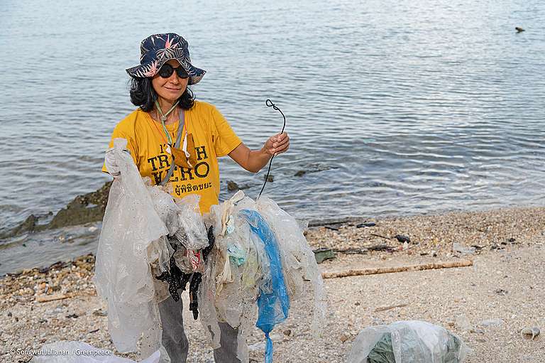 Trash Hero เกาะสีชัง กับความพยายามในการลดการสร้างขยะของบ้านอยู่ดีมีความ ...