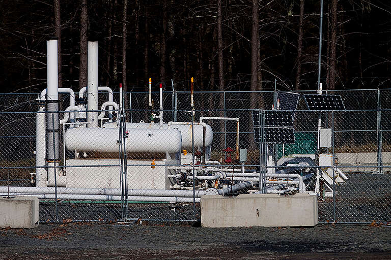 Fracking's environmental impacts: Recycled fluid - Greenpeace - Greenpeace